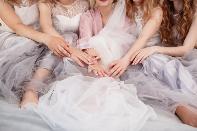 5 Sparkling Jewellery Gifts For Your Bride & Her Bridesmaids – Love & Co.