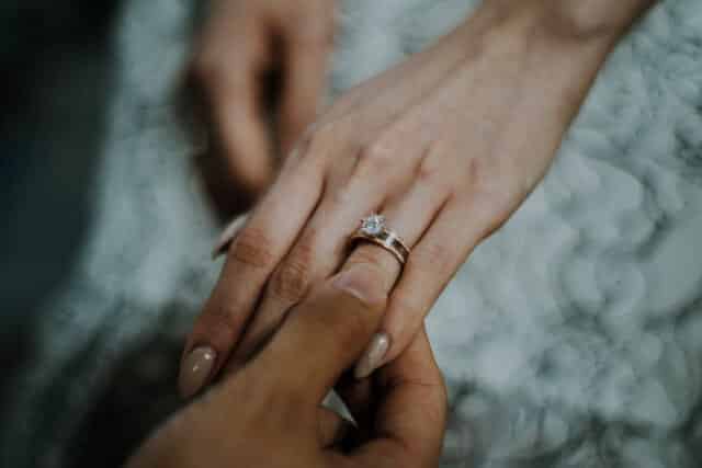 Planning The Perfect Proposal? Here Are Tips And Ring Ideas – Love & Co.